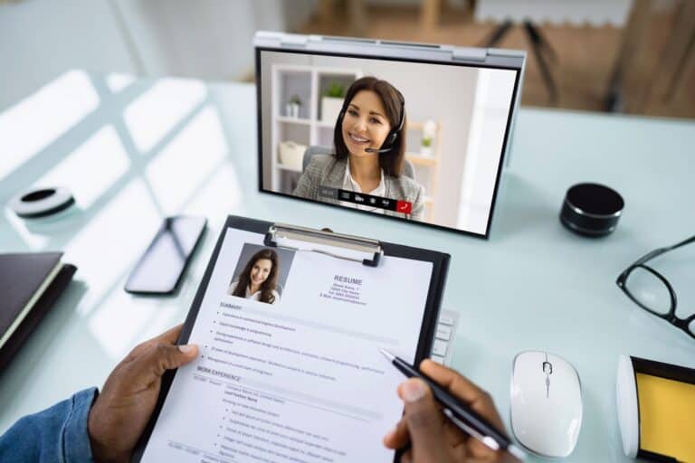 37 Best Work From Home Jobs in 2024 (Up to $10K Monthly)