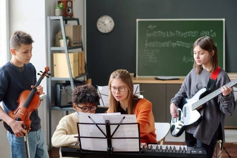 26 Best Side Hustles for Animal Lovers (#10 Is My Favorite!)